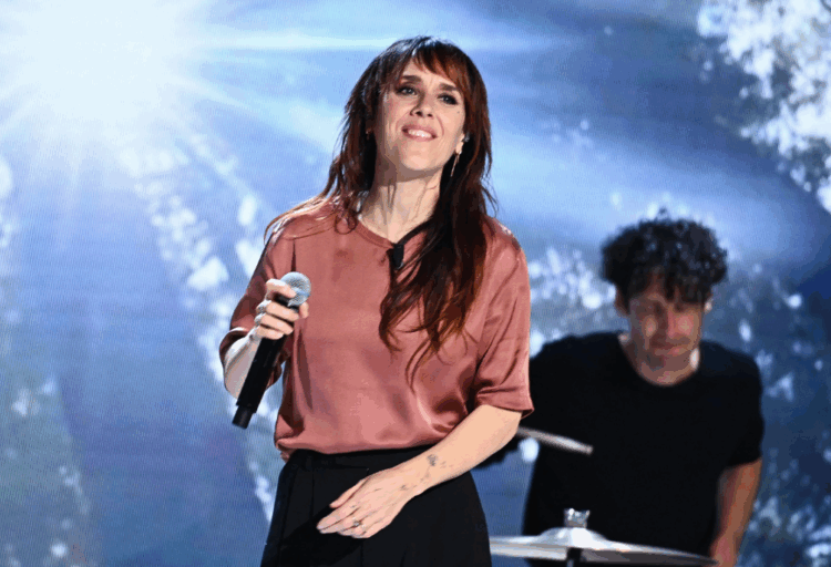 Zaz mariée depuis 6 ans à un sportif de haut niveau : grâce à lui, elle ...